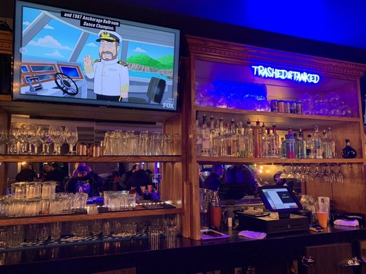 OFF THE CLOCK SPORTS BAR AND LOUNGE - Updated October 2025 - 17 Photos ...