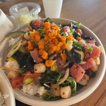 FISH FACE POKE BAR - Updated September 2024 - 975 Photos & 701 Reviews ...