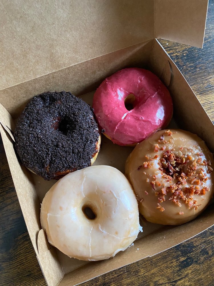 DESTINATION DONUTS - Updated January 2025 - 265 Photos & 221 Reviews ...