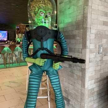 ALIEN TREATS - Updated October 2025 - 122 Photos & 47 Reviews - 101 S ...