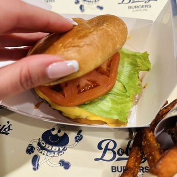 BOBBY’S BURGERS BY BOBBY FLAY - Updated April 2025 - 194 Photos & 124 ...