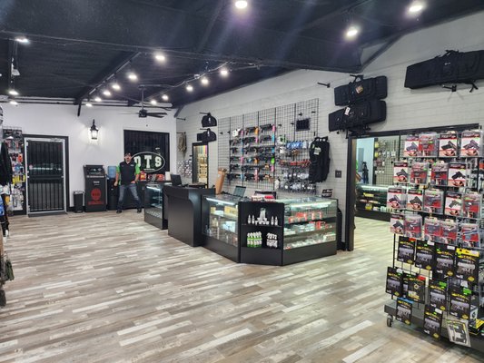 DTS TACTICAL GUNS & AMMO - Updated June 2024 - 16 Photos - 222 Us-171 ...