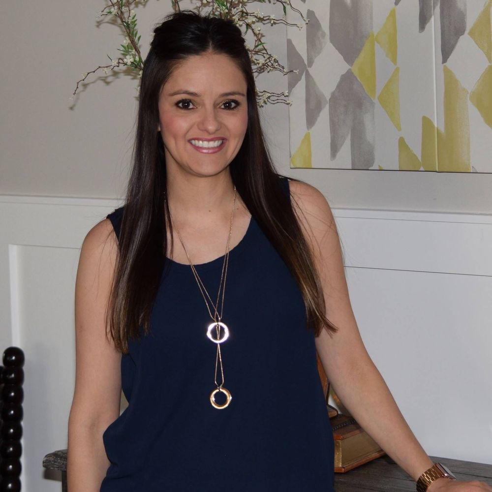 CLAUDIA HERNANDEZ REALTOR - Contact Agent - 8360 E Raintree Dr ...