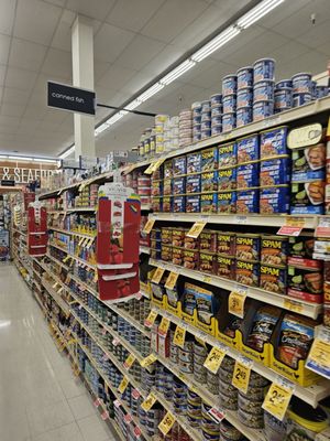 VONS - Updated October 2025 - 67 Photos & 70 Reviews - 6450 Sky Pointe ...