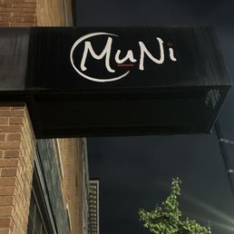 MUNI - Updated December 2025 - 304 Photos & 125 Reviews - 316 Delaware ...