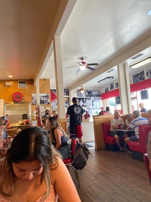 THE RED HUT CAFE - Updated December 2025 - 94 Photos & 210 Reviews ...