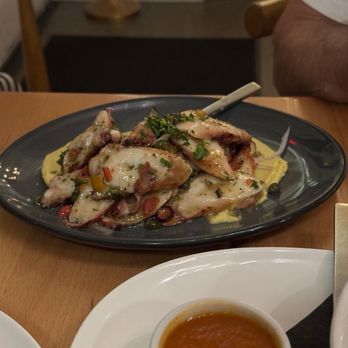 PAROS - Updated November 2025 - 89 Photos & 52 Reviews - 211 W Broadway ...