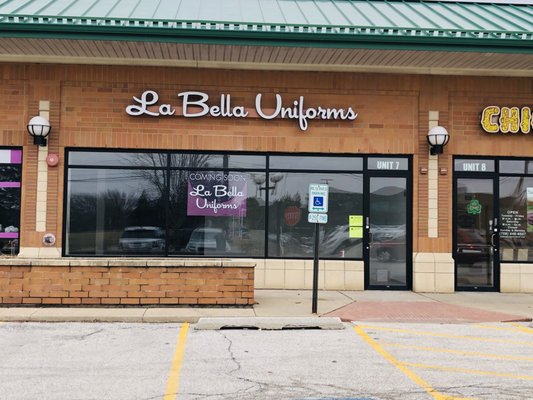 LA BELLA UNIFORMS - 48 Photos - 11845 SW Hwy, Palos Heights, Illinois ...