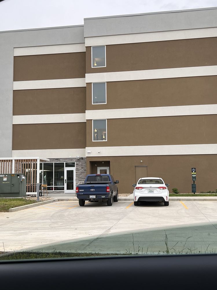 HOME2 SUITES BY HILTON SPRINGFIELD - Updated October 2025 - 2975 S ...