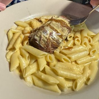 HERBIE’S BAR AND CHOWDER HOUSE - Updated October 2024 - 483 Photos ...