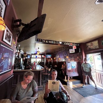 20 NORTH BROADWAY TAVERN - Updated December 2025 - 138 Photos & 184 ...