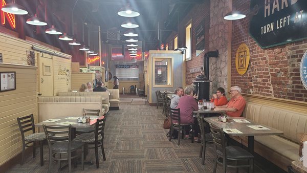 ARNI’S - LEBANON - Updated November 2024 - 52 Photos & 64 Reviews - 202 ...