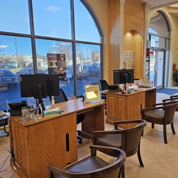 JOHNSON CURRAN OPTOMETRY CENTERS - Updated December 2025 - 57 Photos ...
