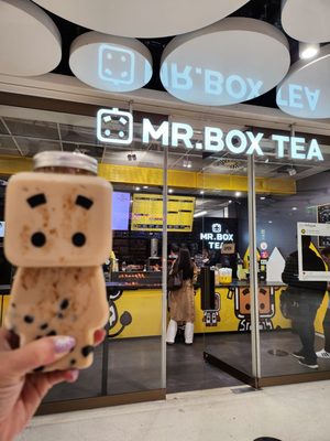 MR. BOX TEA - Updated December 2025 - Karlsplatz 1, München, Bayern ...