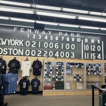 RED SOX TEAM STORE - Updated December 2025 - 108 Photos & 61 Reviews ...