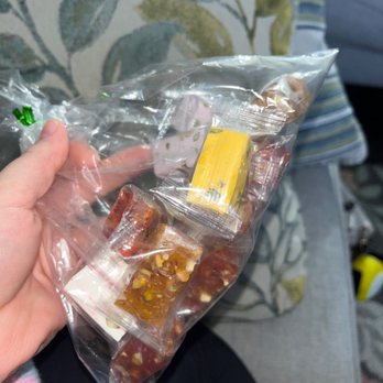 CHOCOLATE AND NUT KINGDOM - Updated May 2024 - 145 Photos & 27 Reviews ...