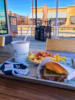 SHAKE SHACK BOULDER - Updated August 2024 - 36 Photos & 54 Reviews ...