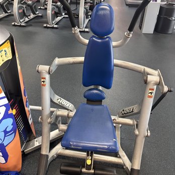 CRUNCH FITNESS - NAPLES - Updated March 2025 - 77 Photos & 92 Reviews ...