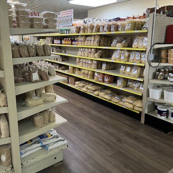 TROYER’S COUNTRY STORE - Updated December 2025 - 87 Photos - 10599 ...