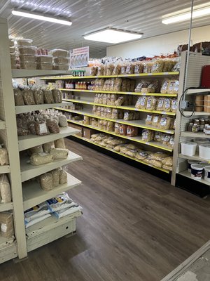 TROYER’S COUNTRY STORE - Updated May 2025 - 39 Photos - 10599 South ...