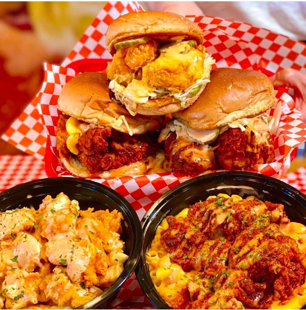 LEGEND HOT CHICKEN - MONTEBELLO - Updated October 2025 - 276 Photos ...