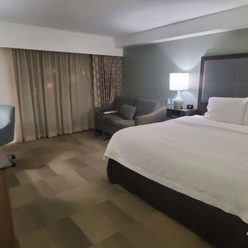 HAMPTON INN CHANNEL ISLANDS HARBOR - Updated April 2025 - 386 Photos ...