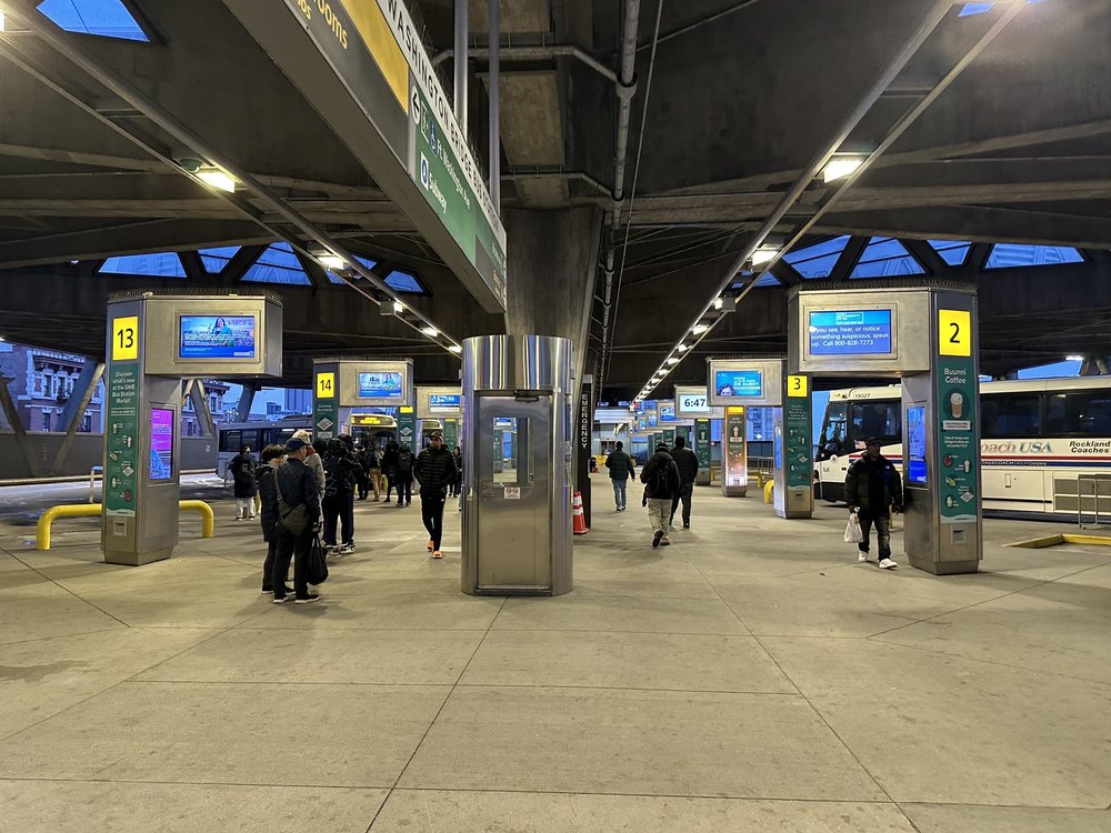 GEORGE WASHINGTON BRIDGE BUS STATION - Updated June 2024 - 29 Photos ...