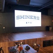 SHINERS ON THE LEVEE - 41 Photos & 17 Reviews - 1 Levee Way, Newport ...