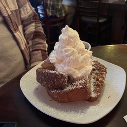 AGATE ALLEY BISTRO - Updated October 2025 - 214 Photos & 376 Reviews ...