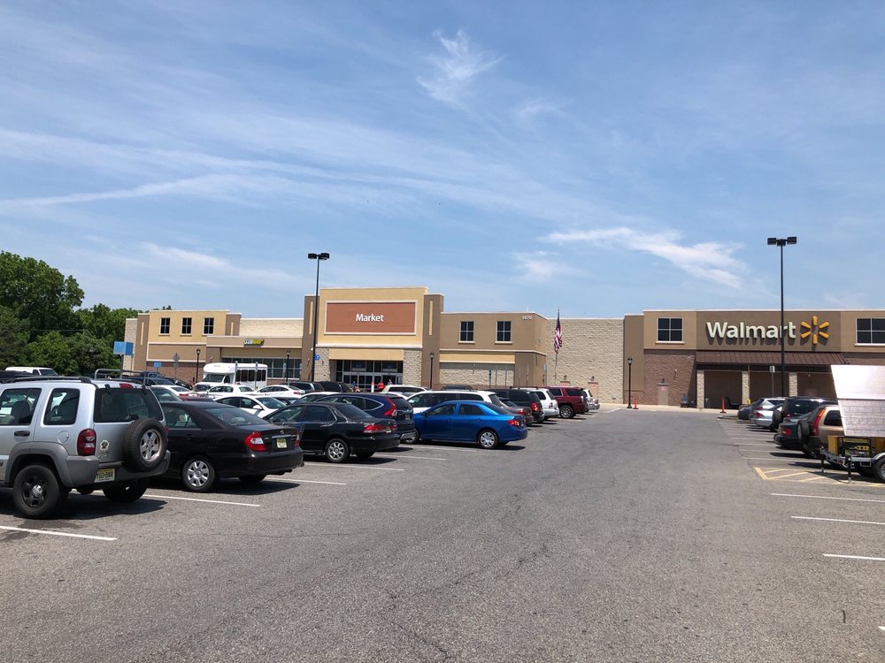 WALMART SUPERCENTER - 12 Photos & 18 Reviews - Department Stores - 1070 ...
