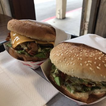 FUJI’S FAMOUS BURGER - Updated May 2024 - 377 Photos & 743 Reviews ...