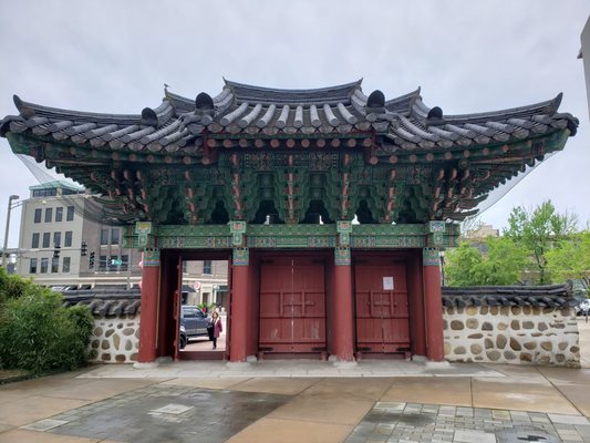 H U LEE INTERNATIONAL GATE AND GARDEN - Updated July 2025 - 63 Photos ...