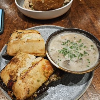 BURGOO BISTRO - Updated December 2025 - 235 Photos & 274 Reviews - 3 ...