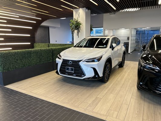 LEXUS OF MANHATTAN - Updated December 2025 - 45 Photos & 146 Reviews ...