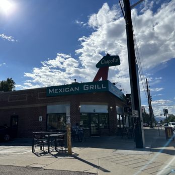 CHIPOTLE MEXICAN GRILL - Updated November 2025 - 106 Photos - 144 ...
