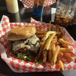 THE GREEN LINE GRILL - Updated May 2026 - 350 Photos & 545 Reviews ...