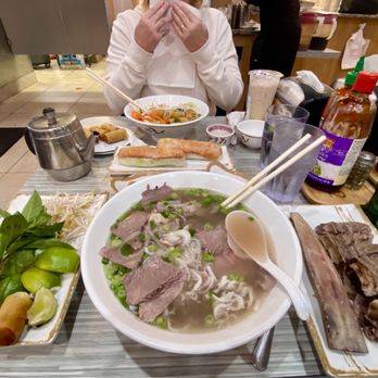 PHO 92 DIA - Updated May 2025 - 529 Photos & 544 Reviews - 6691 Tower ...