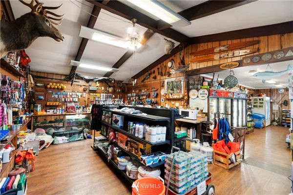 COVE RV PARK AND COUNTRY STORE - Updated September 2025 - 27 Photos ...