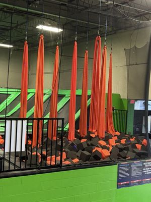 AIRBOUND TRAMPOLINE PARK - Updated July 2025 - 29 Photos - 4215 W Gate ...