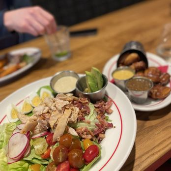 TWIN CITIES 400 TAVERN - Updated April 2025 - 534 Photos & 207 Reviews ...