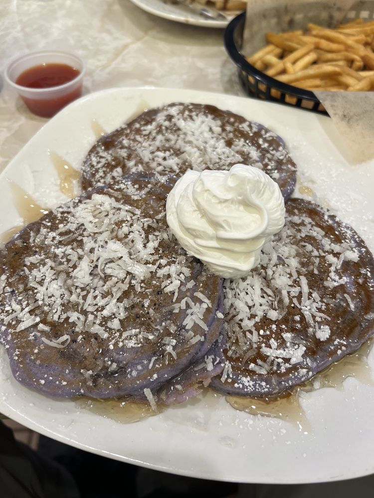 CAFE PRI - Updated January 2026 - 64-28 Metropolitan Ave, Middle ...