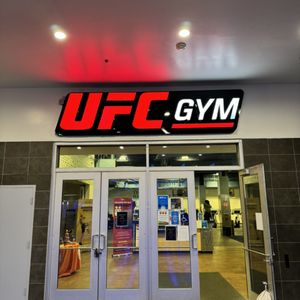 CHUZE FITNESS - Updated November 2024 - 98 Photos & 215 Reviews - 135 ...