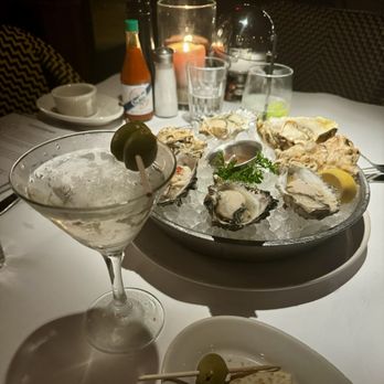 GULFSTREAM - Updated January 2025 - 2000 Photos & 1925 Reviews - 850 ...