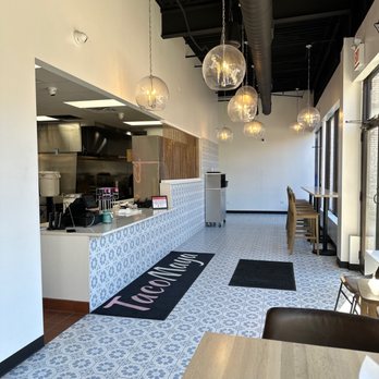 TACO MAYA - Updated July 2024 - 74 Photos & 42 Reviews - 3053 N Ashland ...