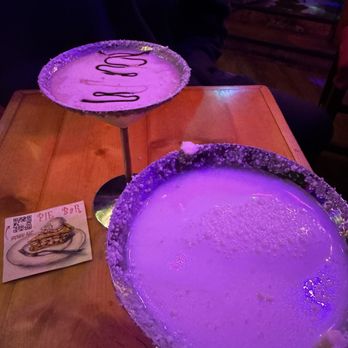 PIE BAR - Updated November 2024 - 1727 Photos & 1717 Reviews - 1361 E ...