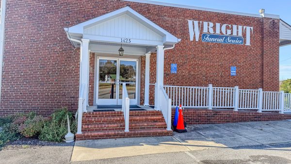 WRIGHT FUNERAL SERVICE AND CREMATORY - Updated October 2025 - 35 Photos - 1425 Greensboro Rd ...