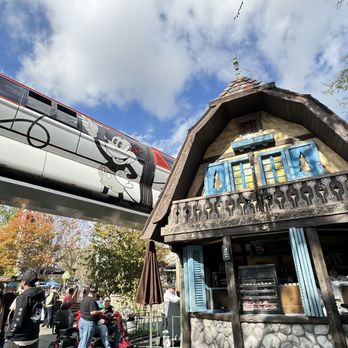 EDELWEISS SNACKS - Updated September 2024 - 155 Photos & 79 Reviews ...