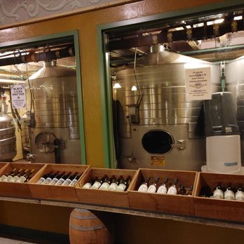 EDGEFIELD WINERY - Updated August 2025 - 88 Photos & 36 Reviews - 2126 ...