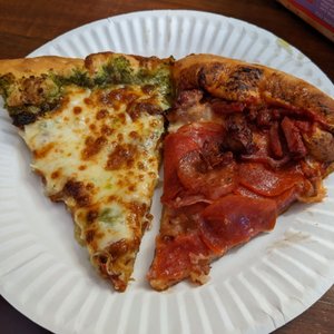 PIZZA FACTORY - 207 Photos & 319 Reviews - 40915 Sierra Dr, Three ...