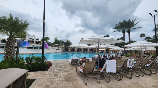 FALLS POOL BAR & GRILL - Updated December 2025 - 115 Photos & 47 ...